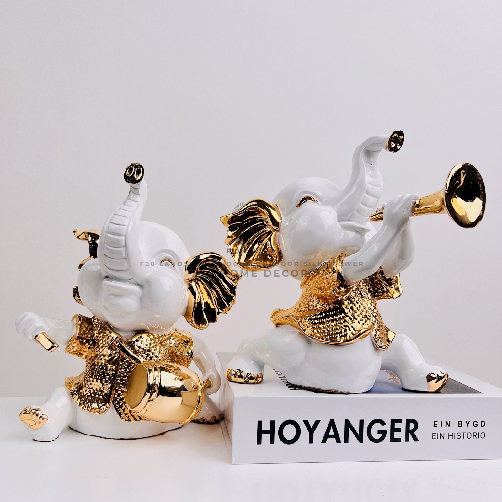 Tượng Ban Nhạc Voi biểu diễn nghệ thuật mạ vàng